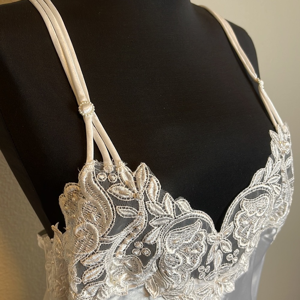 Alexandra Nicole Negligee & Robe, Size Small - Gem